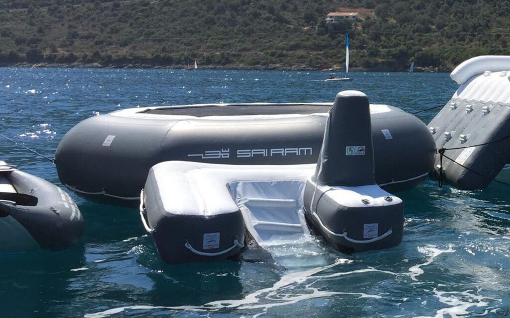 Floating Bouncers – Aqua Flight